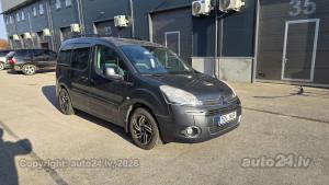 Pelēks Citroen Berlingo 2013 Tallina, ar dzinēja tilpumu 1.60 L un nobraukumu 131 tūkst. km par 5499 €, foto 4 vietnē AUTOMOTO.COM.LV