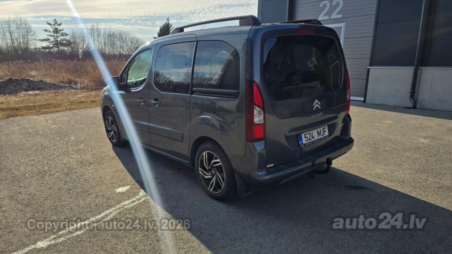 Pelēks Citroen Berlingo 2013 Tallina, ar dzinēja tilpumu 1.60 L un nobraukumu 131 tūkst. km par 5499 €, foto 5 vietnē AUTOMOTO.COM.LV