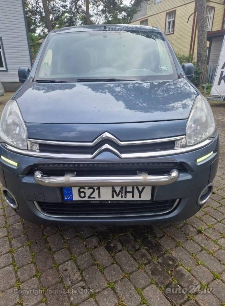 Grey Citroen Berlingo 2013 in Tallinn, with an engine capacity of 1.60 L and mileage of 368 thousand km for 2999 €, photo 1 on AUTOMOTO.COM.LV