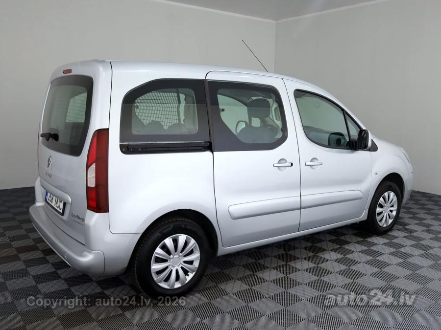 Pelēks Citroen Berlingo 2013 Tallina, ar dzinēja tilpumu 1.60 L un nobraukumu 210 tūkst. km par 2999 €, foto 4 vietnē AUTOMOTO.COM.LV