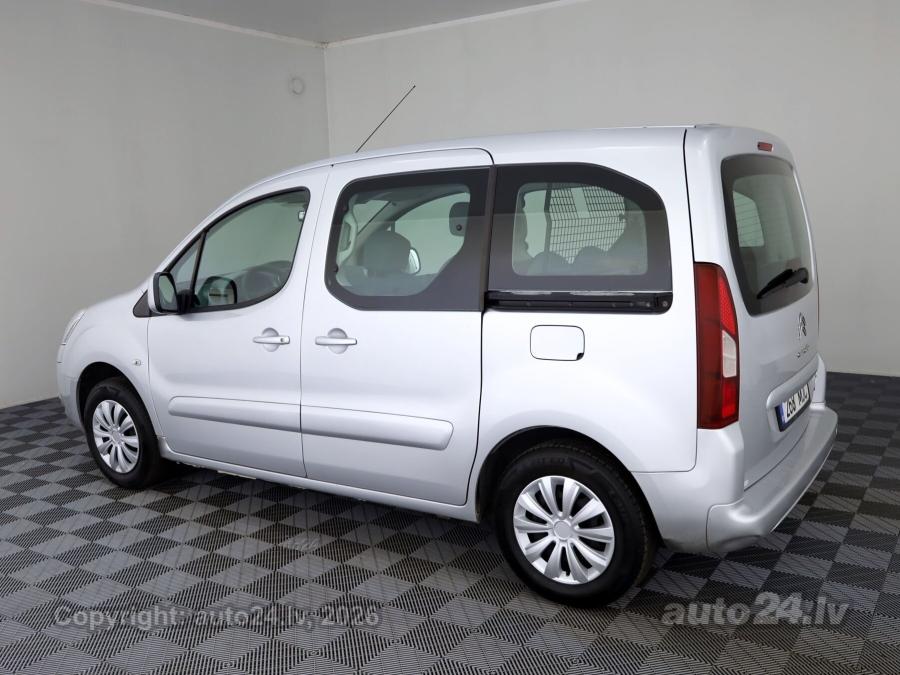 Pelēks Citroen Berlingo 2013 Tallina, ar dzinēja tilpumu 1.60 L un nobraukumu 210 tūkst. km par 2999 €, foto 5 vietnē AUTOMOTO.COM.LV