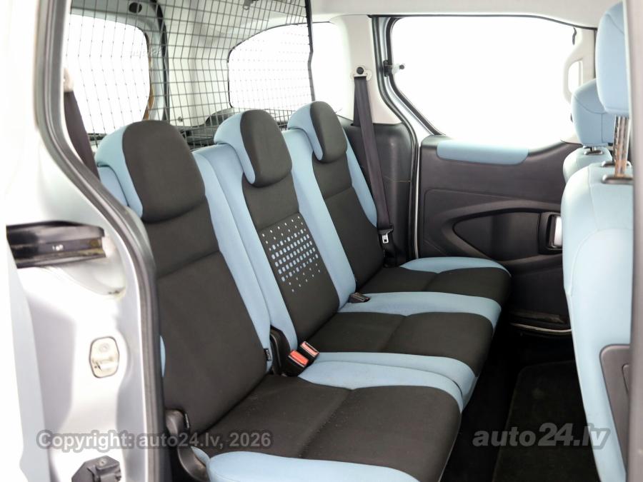 Pelēks Citroen Berlingo 2013 Tallina, ar dzinēja tilpumu 1.60 L un nobraukumu 210 tūkst. km par 2999 €, foto 8 vietnē AUTOMOTO.COM.LV
