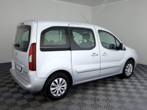 Grey Citroen Berlingo 2013 in Tallinn, with an engine capacity of 1.60 L and mileage of 210 thousand km for 2999 €, photo 11 on AUTOMOTO.COM.LV