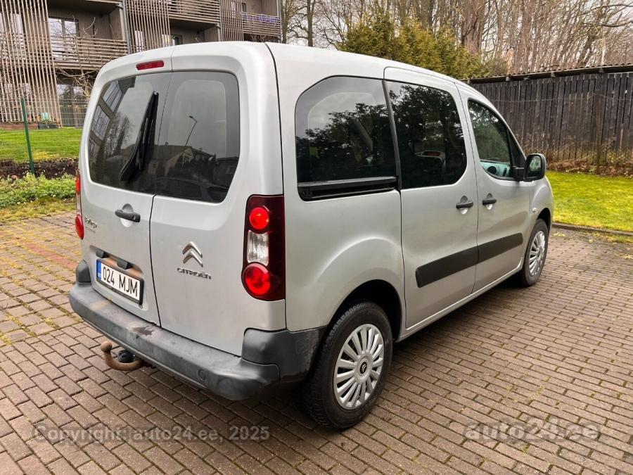 Pelēks Citroen Berlingo 2014 Tartu, ar dzinēja tilpumu 1.60 L un nobraukumu 200 tūkst. km par 4900 €, foto 2 vietnē AUTOMOTO.COM.LV
