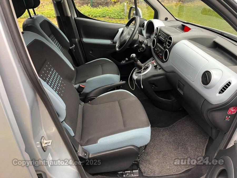 Pelēks Citroen Berlingo 2014 Tartu, ar dzinēja tilpumu 1.60 L un nobraukumu 200 tūkst. km par 4900 €, foto 3 vietnē AUTOMOTO.COM.LV