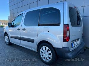 Grey Citroen Berlingo 2014 in Kuressaare, with an engine capacity of 1.60 L and mileage of 185 thousand km for 5390 €, photo 4 on AUTOMOTO.COM.LV