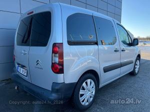 Grey Citroen Berlingo 2014 in Kuressaare, with an engine capacity of 1.60 L and mileage of 185 thousand km for 5390 €, photo 6 on AUTOMOTO.COM.LV
