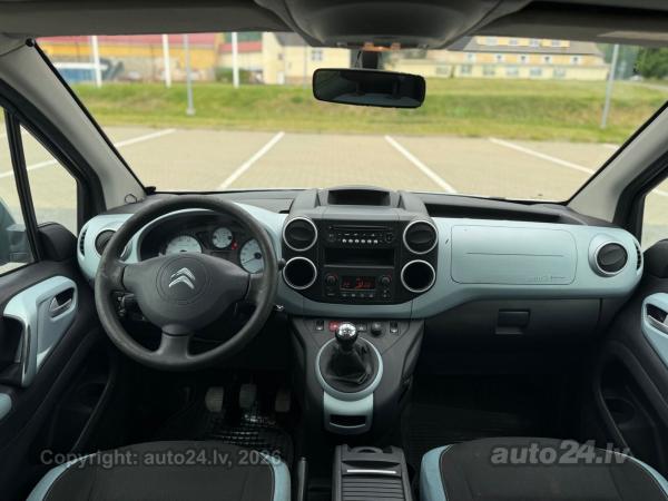 Grey Citroen Berlingo 2014 in Tartu, with an engine capacity of 1.60 L and mileage of 264 thousand km for 3999 €, photo 7 on AUTOMOTO.COM.LV