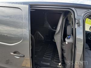 Pelēks Citroen Berlingo 2014 Valmiera, ar dzinēja tilpumu 1.60 L un nobraukumu 247 tūkst. km par 3500 €, foto 13 vietnē AUTOMOTO.COM.LV