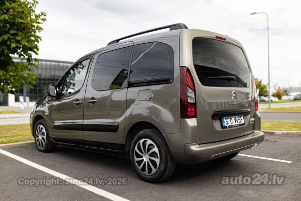 Pelēks Citroen Berlingo 2014 Tallina, ar dzinēja tilpumu 1.60 L un nobraukumu 278 tūkst. km par 3999 €, foto 2 vietnē AUTOMOTO.COM.LV