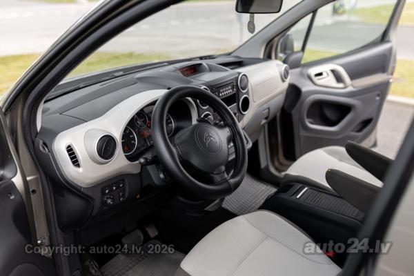 Pelēks Citroen Berlingo 2014 Tallina, ar dzinēja tilpumu 1.60 L un nobraukumu 278 tūkst. km par 3999 €, foto 7 vietnē AUTOMOTO.COM.LV