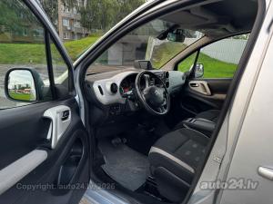 Grey Citroen Berlingo 2014 in Tallinn, with an engine capacity of 1.60 L and mileage of 198 thousand km for 5790 €, photo 9 on AUTOMOTO.COM.LV