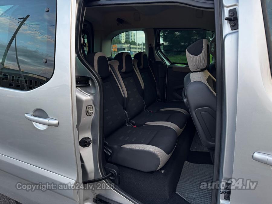 Grey Citroen Berlingo 2014 in Tallinn, with an engine capacity of 1.60 L and mileage of 198 thousand km for 5790 €, photo 12 on AUTOMOTO.COM.LV