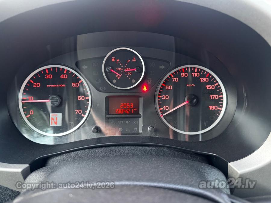 Grey Citroen Berlingo 2014 in Tallinn, with an engine capacity of 1.60 L and mileage of 198 thousand km for 5790 €, photo 15 on AUTOMOTO.COM.LV