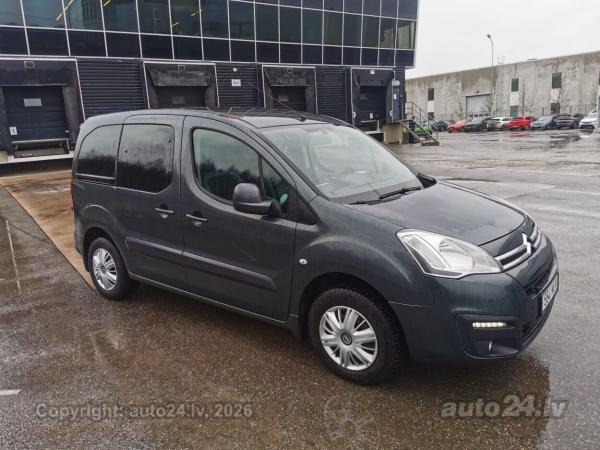 Pelēks Citroen Berlingo 2015 Tallina, ar dzinēja tilpumu 1.60 L un nobraukumu 201 tūkst. km par 7977 €, foto 2 vietnē AUTOMOTO.COM.LV