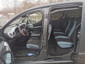 Grey Citroen Berlingo 2015 in Tallinn, with an engine capacity of 1.60 L and mileage of 201 thousand km for 7977 €, photo 6 on AUTOMOTO.COM.LV