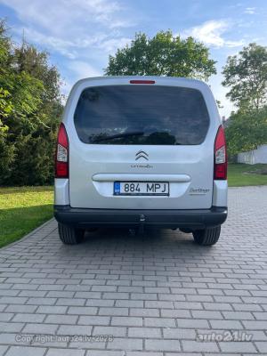 Grey Citroen Berlingo 2015 in Rakvere, with an engine capacity of 1.60 L and mileage of 224 thousand km for 6500 €, photo 6 on AUTOMOTO.COM.LV