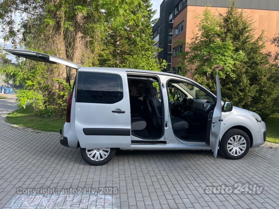 Grey Citroen Berlingo 2015 in Rakvere, with an engine capacity of 1.60 L and mileage of 224 thousand km for 6500 €, photo 9 on AUTOMOTO.COM.LV