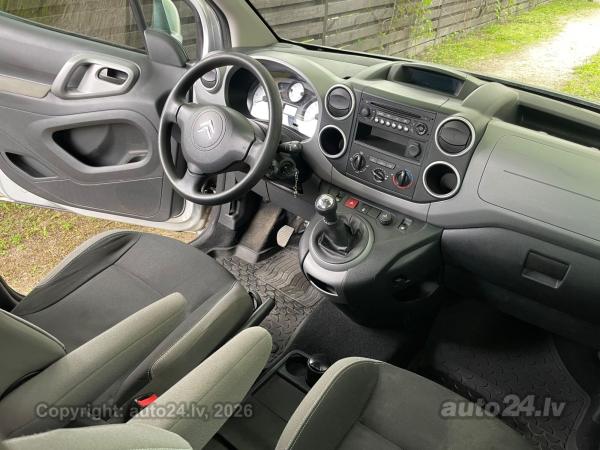 Grey Citroen Berlingo 2015 in Rakvere, with an engine capacity of 1.60 L and mileage of 224 thousand km for 6500 €, photo 9 on AUTOMOTO.COM.LV