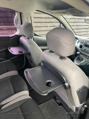 Grey Citroen Berlingo 2015 in Rakvere, with an engine capacity of 1.60 L and mileage of 224 thousand km for 6500 €, photo 11 on AUTOMOTO.COM.LV