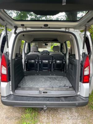 Grey Citroen Berlingo 2015 in Rakvere, with an engine capacity of 1.60 L and mileage of 224 thousand km for 6500 €, photo 12 on AUTOMOTO.COM.LV