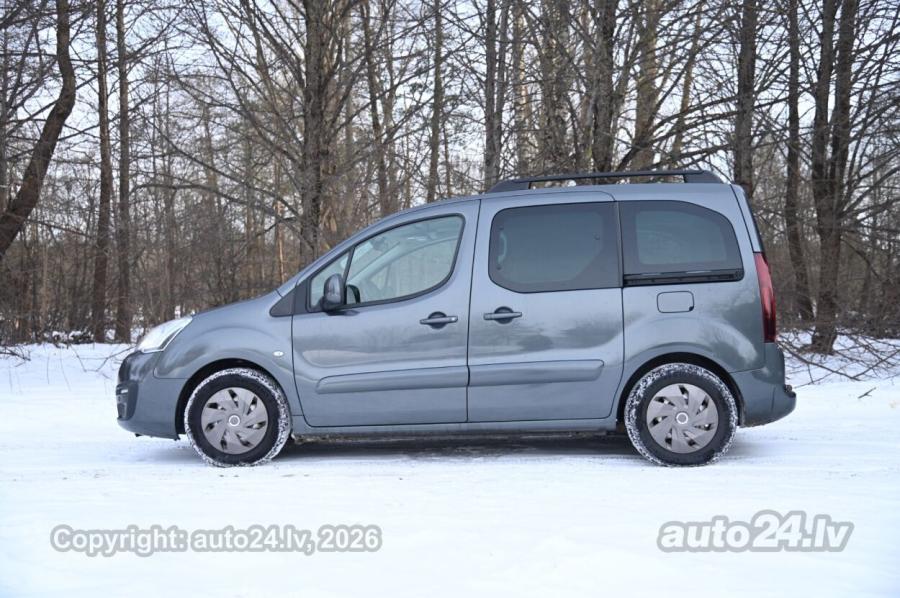 Grey Citroen Berlingo 2016 in Parnu, with an engine capacity of 1.60 L and mileage of 252 thousand km for 6500 €, photo 3 on AUTOMOTO.COM.LV