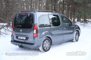Grey Citroen Berlingo 2016 in Parnu, with an engine capacity of 1.60 L and mileage of 252 thousand km for 6500 €, photo 4 on AUTOMOTO.COM.LV