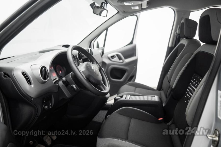 Pelēks Citroen Berlingo 2016 Tallina, ar dzinēja tilpumu 1.60 L un nobraukumu 53 tūkst. km par 9499 €, foto 8 vietnē AUTOMOTO.COM.LV