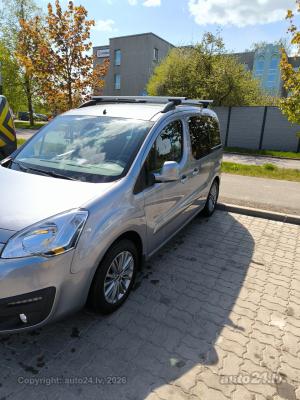 Pelēks Citroen Berlingo 2016 Tallina, ar dzinēja tilpumu 1.60 L un nobraukumu 151 tūkst. km par 7000 €, foto 4 vietnē AUTOMOTO.COM.LV
