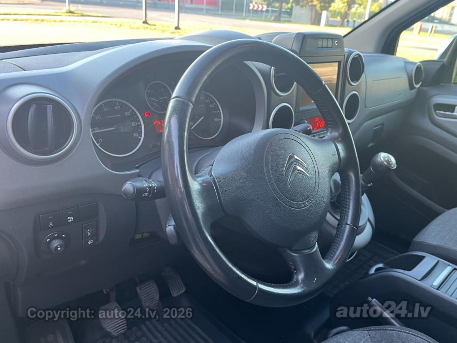 Pelēks Citroen Berlingo 2016 Tallina, ar dzinēja tilpumu 1.60 L un nobraukumu 133 tūkst. km par 5990 €, foto 9 vietnē AUTOMOTO.COM.LV