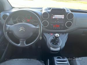 Pelēks Citroen Berlingo 2016 Tallina, ar dzinēja tilpumu 1.60 L un nobraukumu 133 tūkst. km par 5990 €, foto 11 vietnē AUTOMOTO.COM.LV