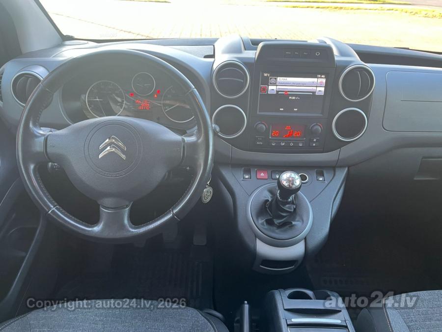 Pelēks Citroen Berlingo 2016 Tallina, ar dzinēja tilpumu 1.60 L un nobraukumu 133 tūkst. km par 5990 €, foto 11 vietnē AUTOMOTO.COM.LV