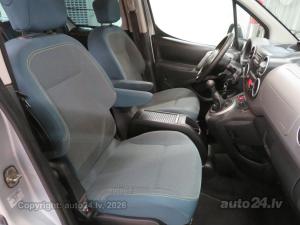 Grey Citroen Berlingo 2017 in Tallinn, with an engine capacity of 1.60 L and mileage of 230 thousand km for 6400 €, photo 5 on AUTOMOTO.COM.LV