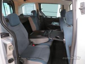 Grey Citroen Berlingo 2017 in Tallinn, with an engine capacity of 1.60 L and mileage of 230 thousand km for 6400 €, photo 7 on AUTOMOTO.COM.LV