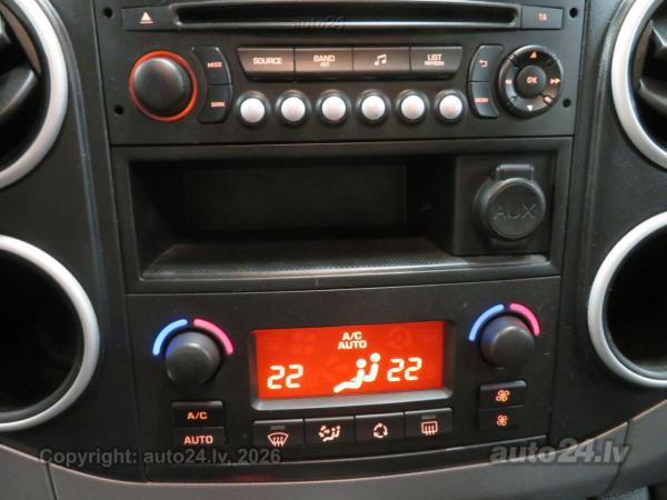 Grey Citroen Berlingo 2017 in Tallinn, with an engine capacity of 1.60 L and mileage of 230 thousand km for 6400 €, photo 7 on AUTOMOTO.COM.LV