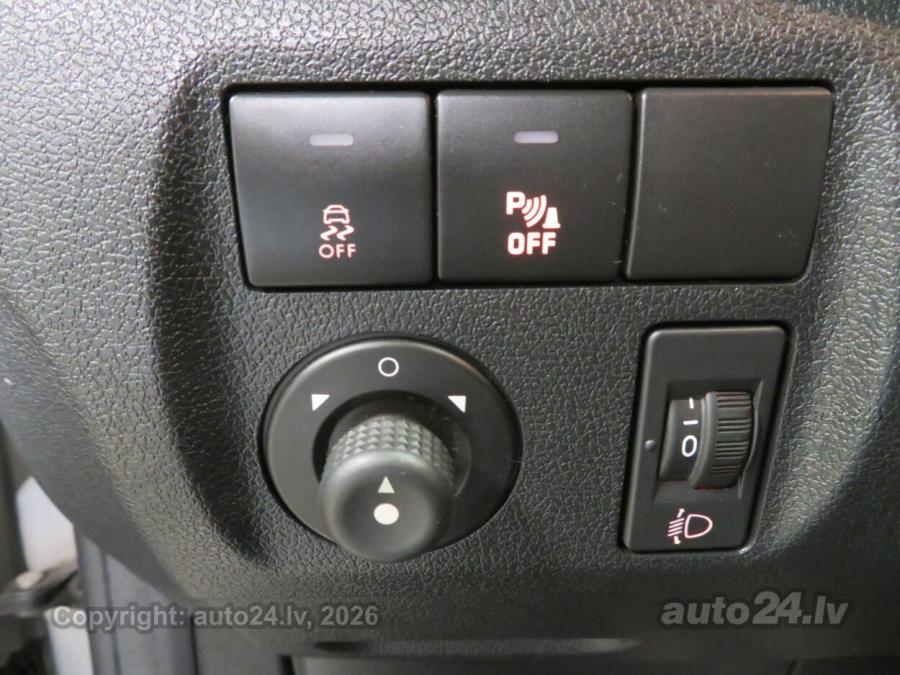 Grey Citroen Berlingo 2017 in Tallinn, with an engine capacity of 1.60 L and mileage of 230 thousand km for 6400 €, photo 12 on AUTOMOTO.COM.LV