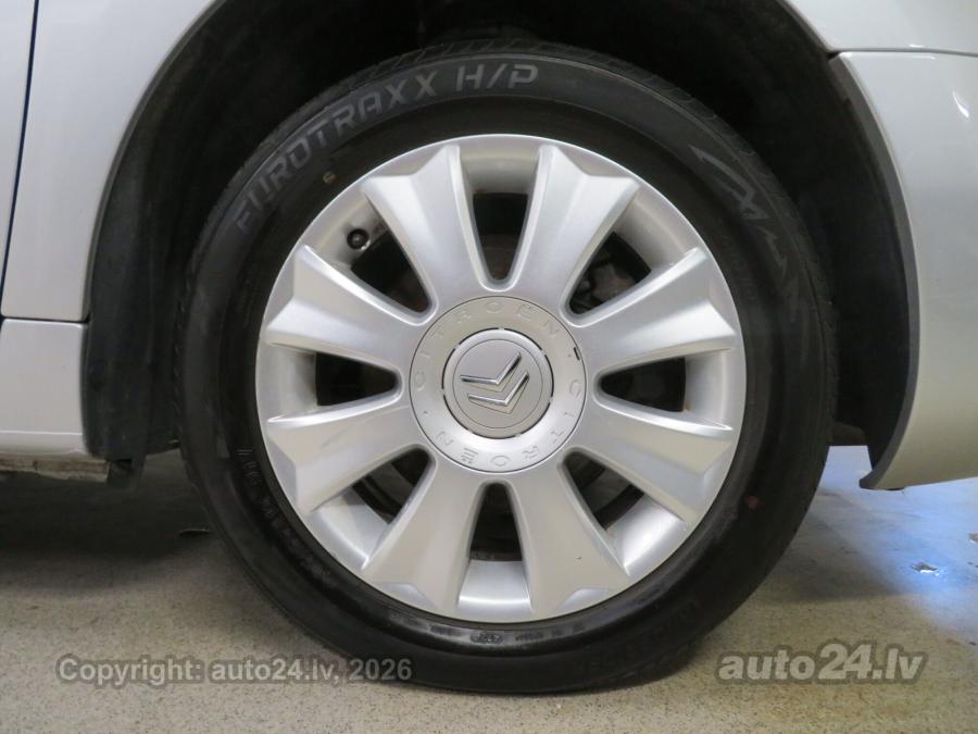 Grey Citroen Berlingo 2017 in Tallinn, with an engine capacity of 1.60 L and mileage of 230 thousand km for 6400 €, photo 16 on AUTOMOTO.COM.LV