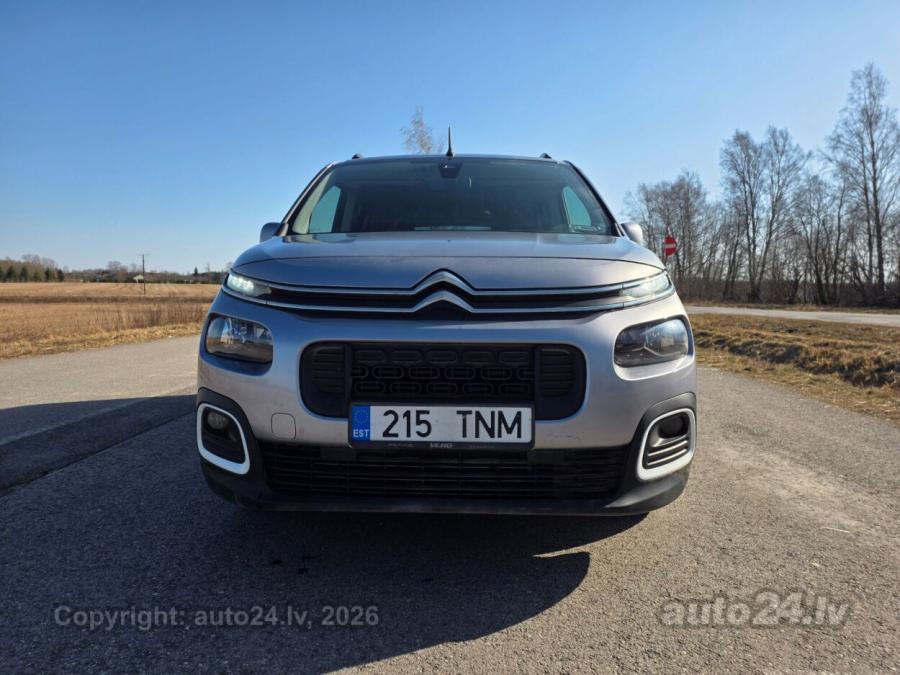 Grey Citroen Berlingo 2018 in Tallinn, with an engine capacity of 1.20 L and mileage of 145 thousand km for 8700 €, photo 2 on AUTOMOTO.COM.LV