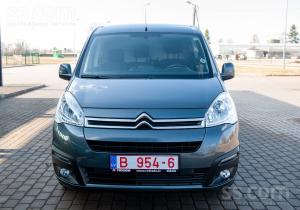 Grey Citroen Berlingo 2018 in Cesis, with an engine capacity of 1.60 L and mileage of 145 thousand km for 7500 €, photo  on AUTOMOTO.COM.LV