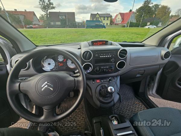 Grey Citroen Berlingo 2018 in Tallinn, with an engine capacity of 1.60 L and mileage of 296 thousand km for 4999 €, photo 4 on AUTOMOTO.COM.LV