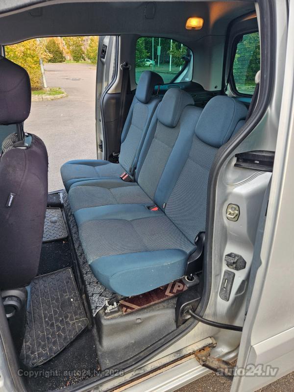 Grey Citroen Berlingo 2018 in Tallinn, with an engine capacity of 1.60 L and mileage of 296 thousand km for 4999 €, photo 5 on AUTOMOTO.COM.LV
