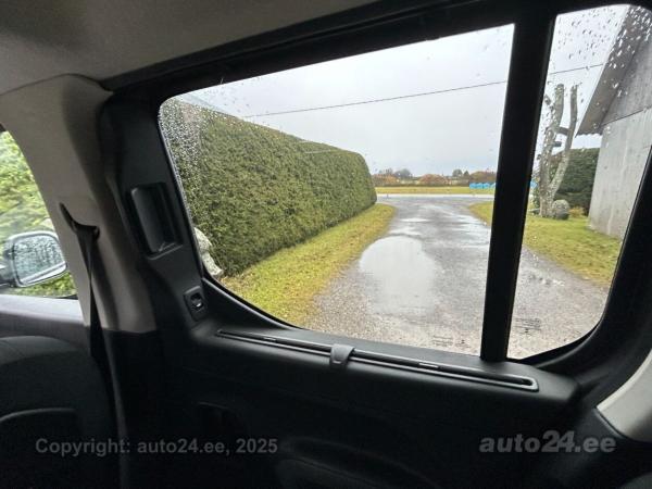 Grey Citroen Berlingo 2019 in Rapla, with an engine capacity of 1.50 L and mileage of 165 thousand km for 13500 €, photo 11 on AUTOMOTO.COM.LV
