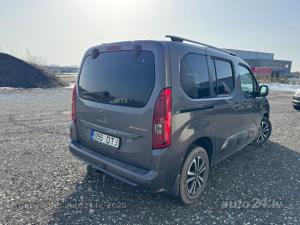 Pelēks Citroen Berlingo 2019 Tallina, ar dzinēja tilpumu 1.50 L un nobraukumu 205 tūkst. km par 14800 €, foto 5 vietnē AUTOMOTO.COM.LV