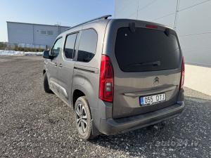 Pelēks Citroen Berlingo 2019 Tallina, ar dzinēja tilpumu 1.50 L un nobraukumu 205 tūkst. km par 14800 €, foto 6 vietnē AUTOMOTO.COM.LV