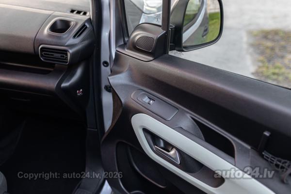 Pelēks Citroen Berlingo 2019 Tallina, ar dzinēja tilpumu 1.50 L un nobraukumu 153 tūkst. km par 8790 €, foto 8 vietnē AUTOMOTO.COM.LV