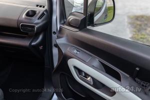 Pelēks Citroen Berlingo 2019 Tallina, ar dzinēja tilpumu 1.50 L un nobraukumu 153 tūkst. km par 8790 €, foto 9 vietnē AUTOMOTO.COM.LV
