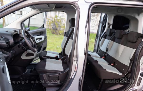 Pelēks Citroen Berlingo 2019 Tallina, ar dzinēja tilpumu 1.50 L un nobraukumu 153 tūkst. km par 8790 €, foto 10 vietnē AUTOMOTO.COM.LV