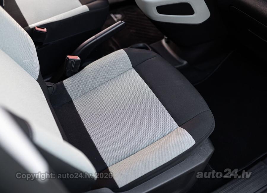 Pelēks Citroen Berlingo 2019 Tallina, ar dzinēja tilpumu 1.50 L un nobraukumu 153 tūkst. km par 8790 €, foto 13 vietnē AUTOMOTO.COM.LV