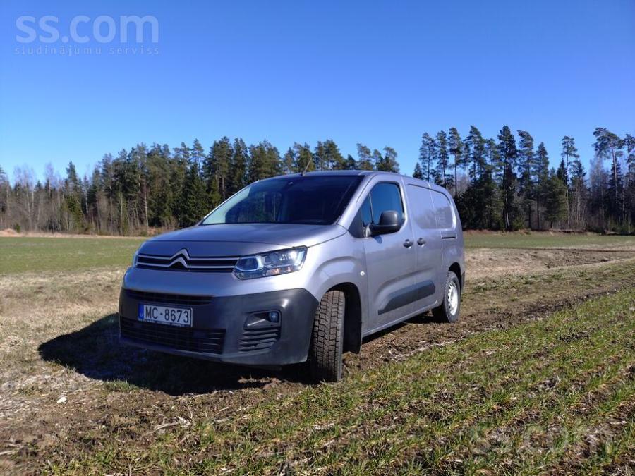 Grey Citroen Berlingo 2019 in Valmiera, with an engine capacity of 1.50 L and mileage of 252 thousand km for 9900 €, photo 1 on AUTOMOTO.COM.LV
