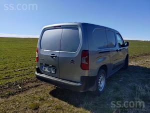 Grey Citroen Berlingo 2019 in Valmiera, with an engine capacity of 1.50 L and mileage of 252 thousand km for 9900 €, photo 5 on AUTOMOTO.COM.LV